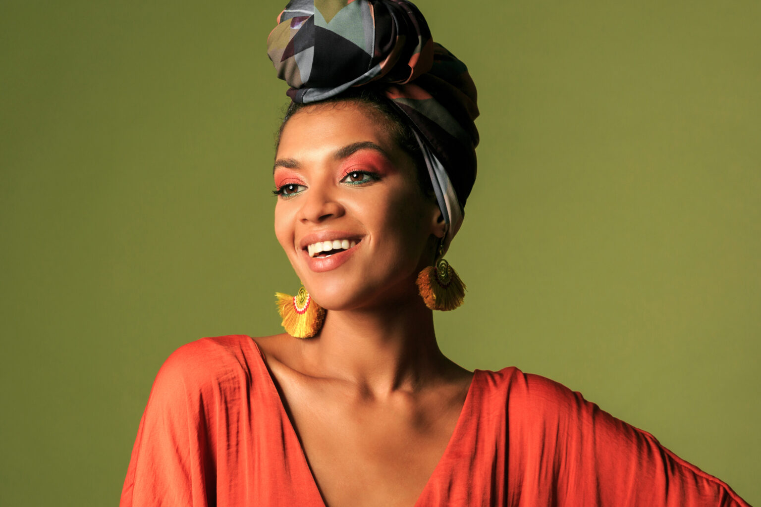 Ankara Fabric: History, Meaning & Modern Style Guide